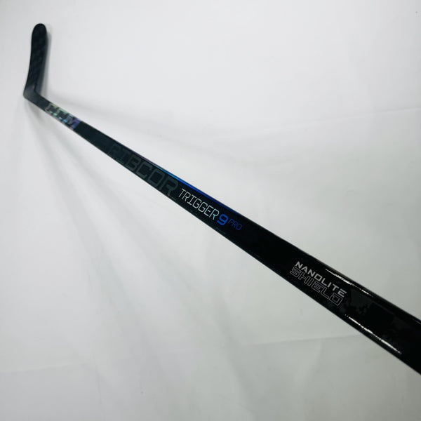 2 Pack-New CCM Ribcore Trigger 9 Pro-RH-95-Iginla Pro Curve -Grip W/ B ...